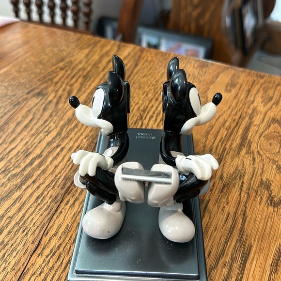 Disney | Office | Disneys Mickey Mouse Tape Dispenser Featuring Mickey ...